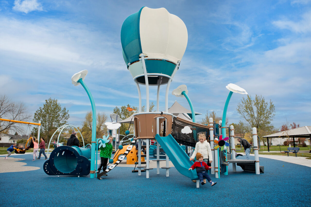 Playgrounds Ages 2-5 - Dakota Playground